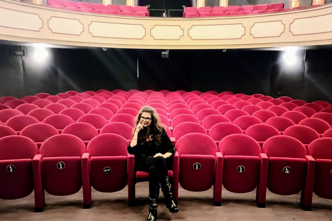 Denise Valentino, tra palco e scrittura: "L'applauso è sublimazione ...